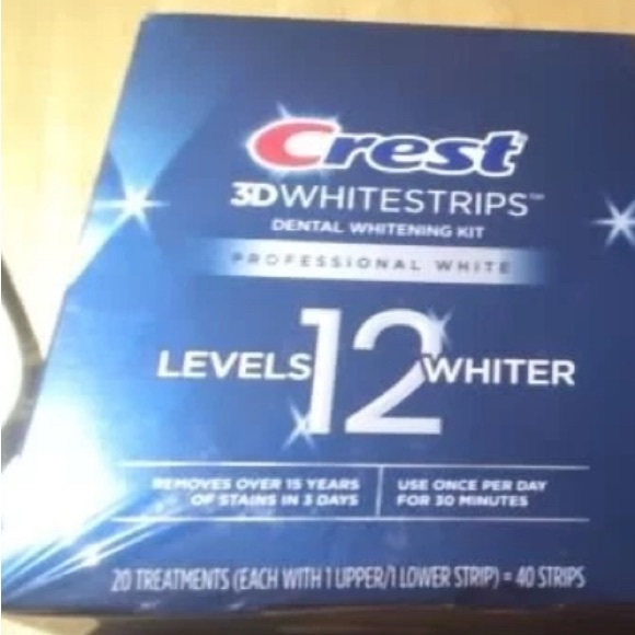 Crest | Other | Crest 3d Whitestrips Professional White Kit 2 Levels ...